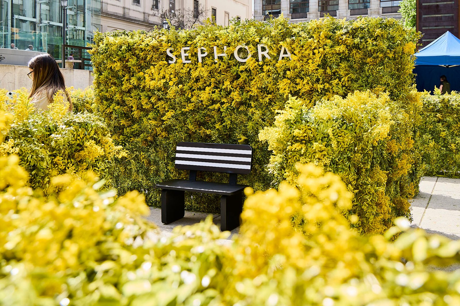 DISEÑO, CREACION Y EJECUCION DE LABERINTO FLORAL PARA EMPRESA DE ...